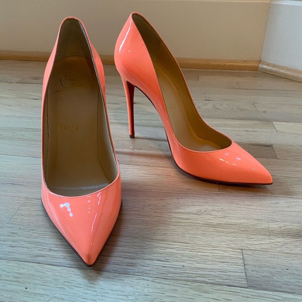 Brand New Louboutin Flamingo Pink Pumps Size 37 - Gem